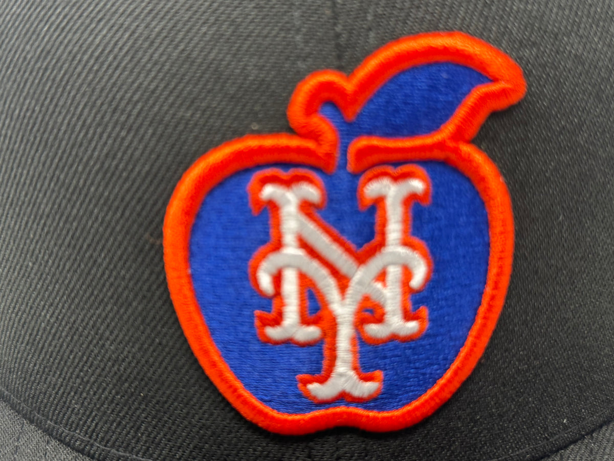 New York Mets * Seinfeld Apple Logo New Era 59Fifty Fitted Hat